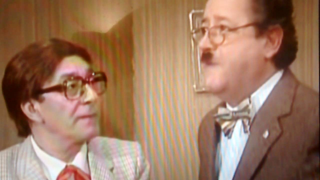 Rogelio Roldan & Herr Holms - YouTube