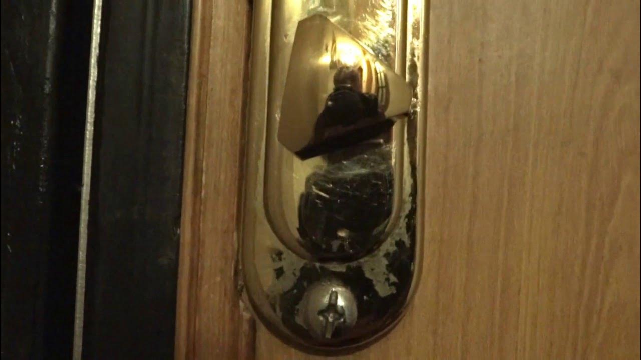 Лайфхаки для дома. №1. Как закрыть замочную скважину своими руками ...