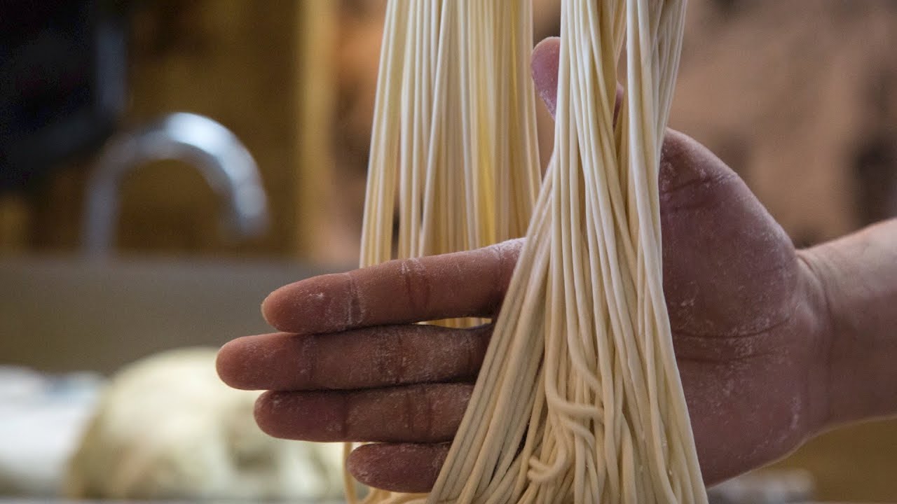 Noodle Man offers customers hand-pulled noodles in Virginia Beach - YouTube