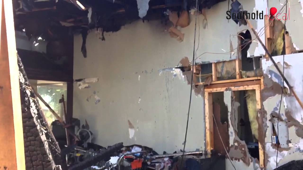 Aftermath of Mattituck fatal fire - YouTube