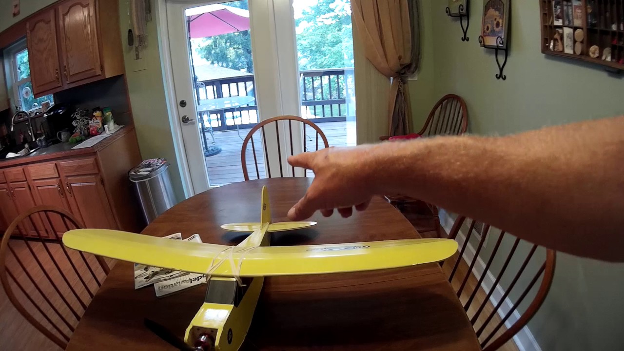 Flite Test's Simple Cub Quick look. - YouTube