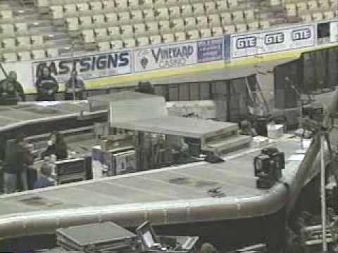 METALLICA FRESNO selland arena interview NEWS CLIPS STAGE SET UP VERY ...