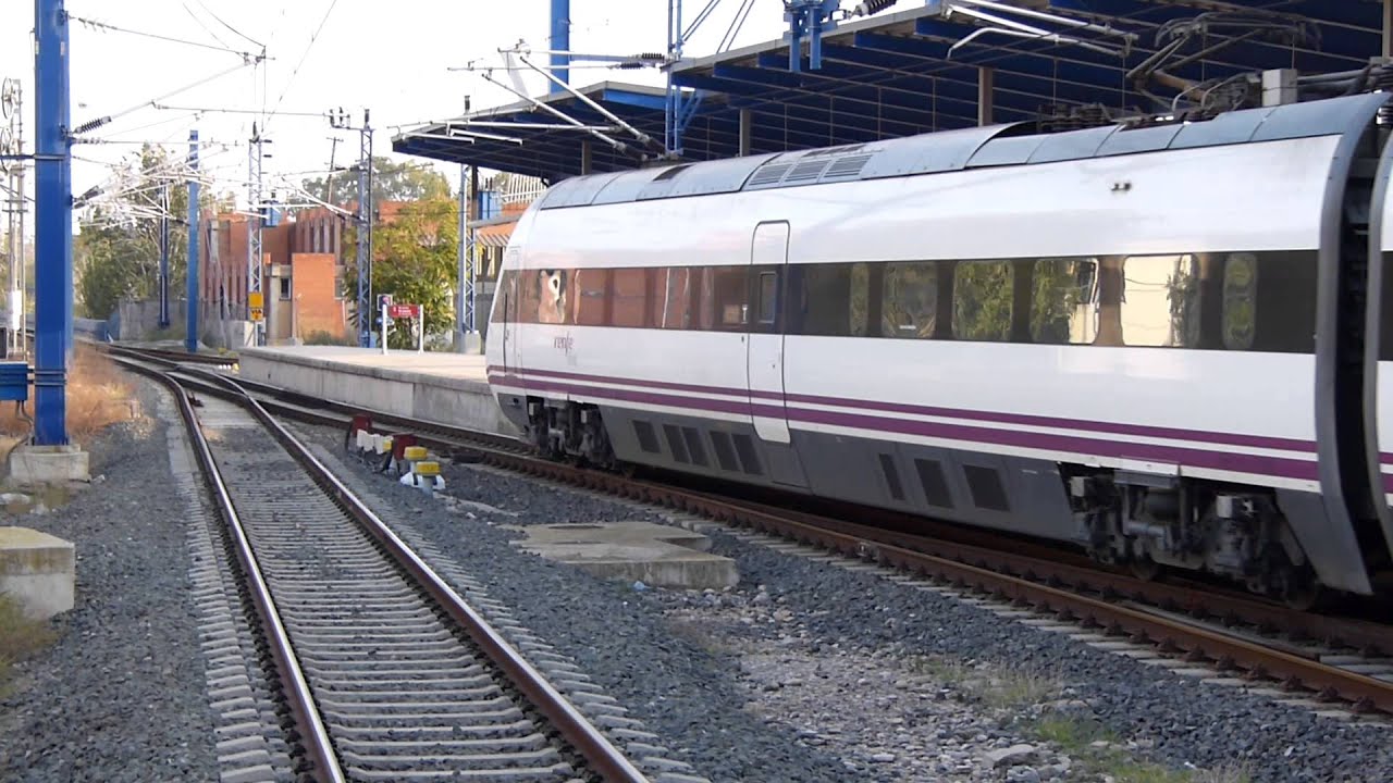 RENFE ALVIA S 120 DOBLE - YouTube