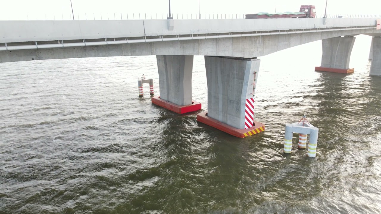 Bridge anti-collision facilities - YouTube