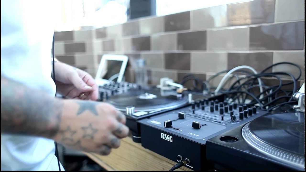 DJ MIKE SCOTT (THE JONES Ultra Pool) - YouTube