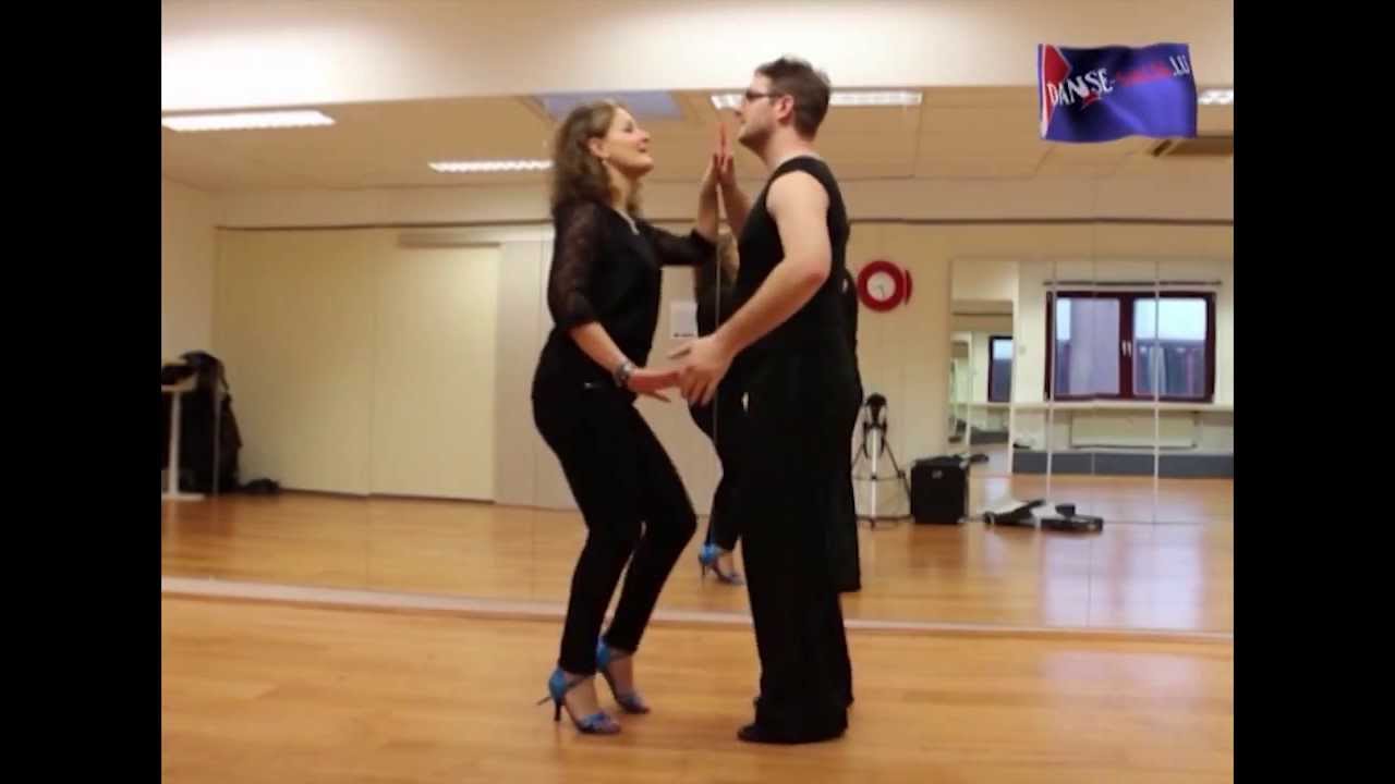 Guapea Salsa Cubaine niveau 1 - YouTube