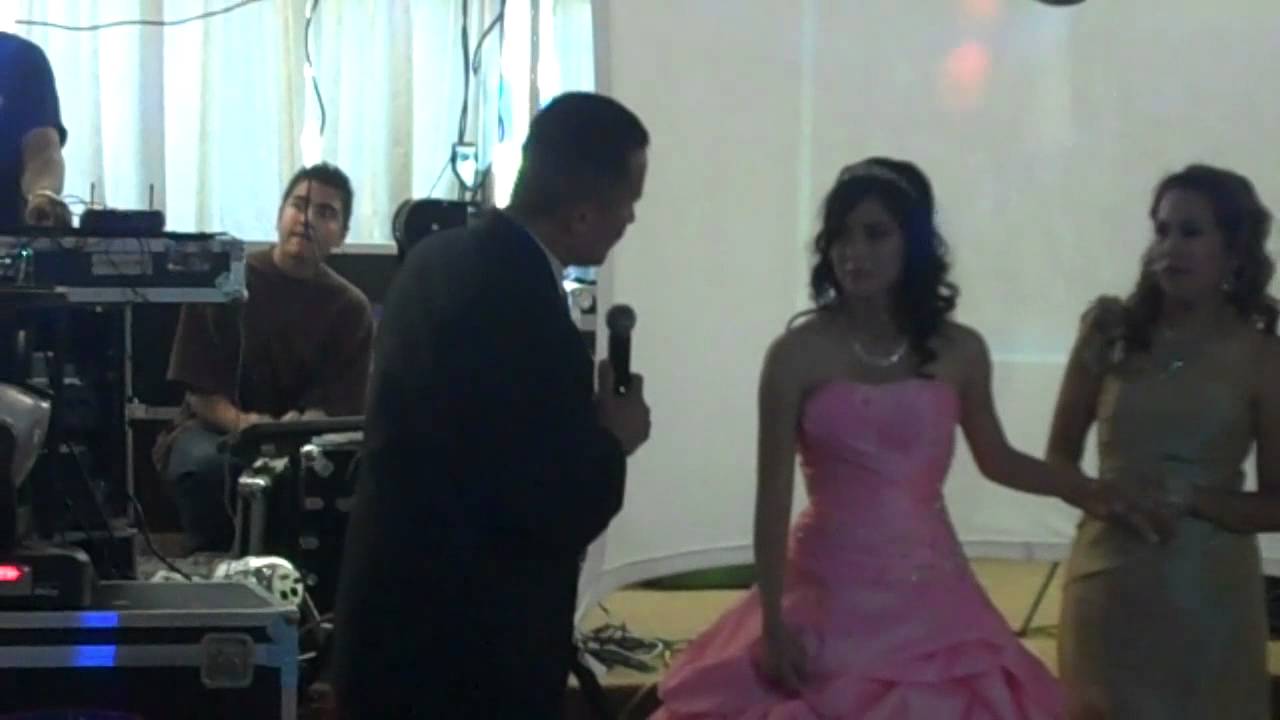 Veronica Farias sus Xv Años en el salon diamante Oakland ca - YouTube
