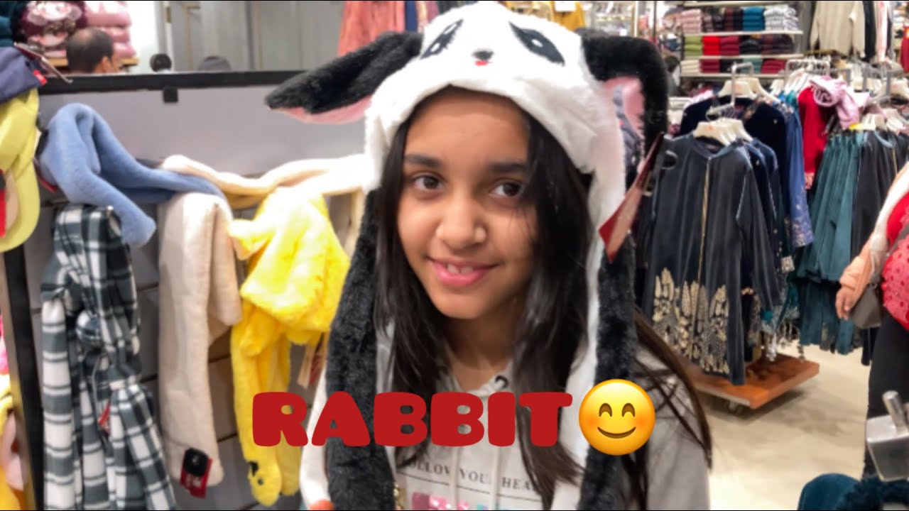 MANU MALL ME JAAKAR BANI RABBIT😳| VLOG 12 - YouTube