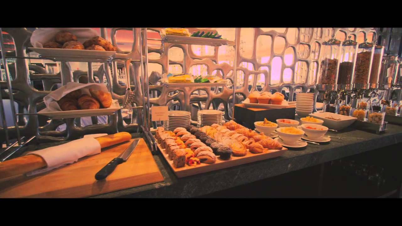 Sunborn Gibraltar Food - YouTube