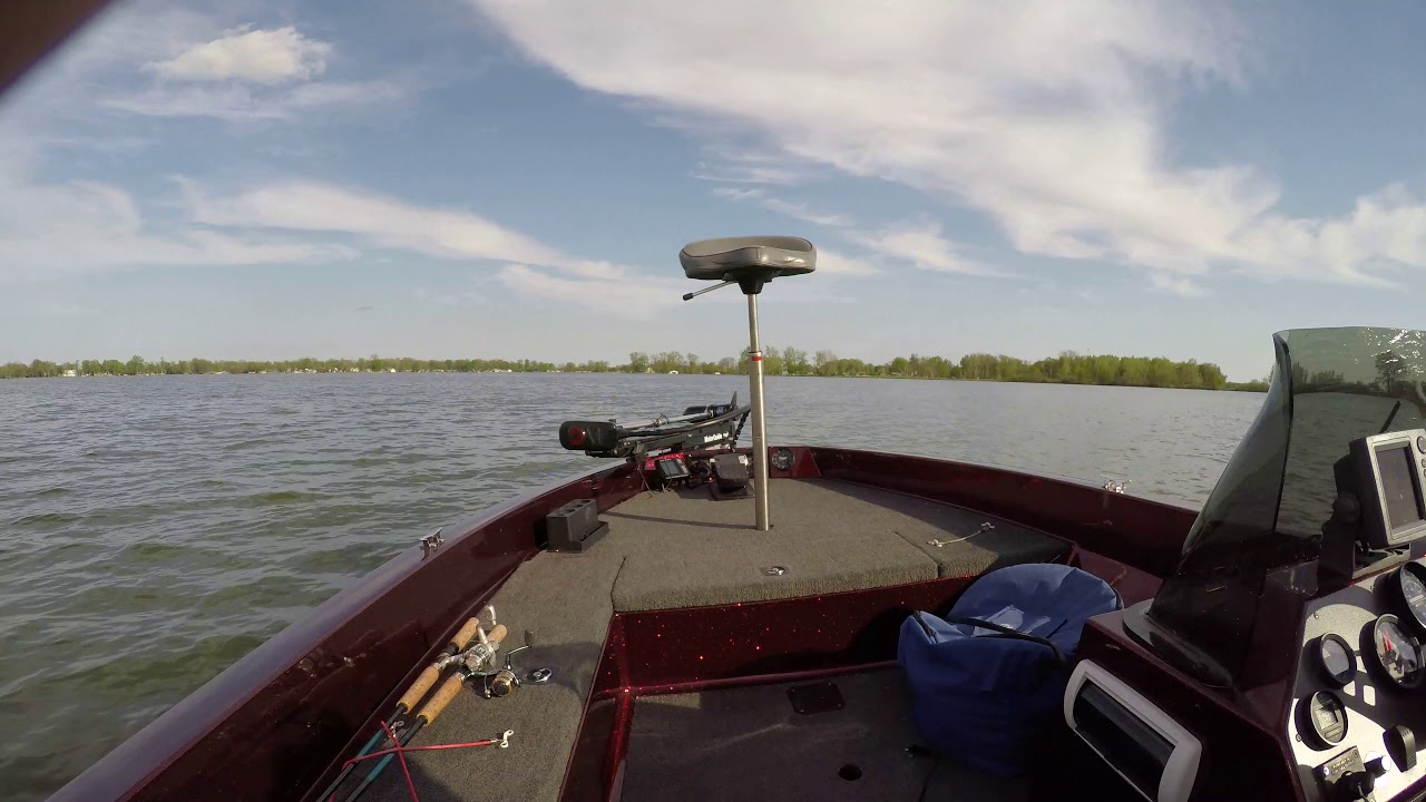 Ranger Bass Boat 354v 150hp Johnson Fast Strike 61+MPH - YouTube