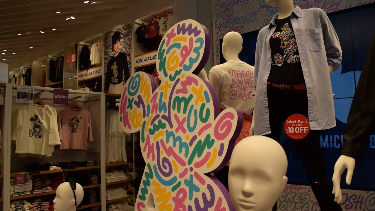 uniqlo store - disney springs - 2018 - YouTube
