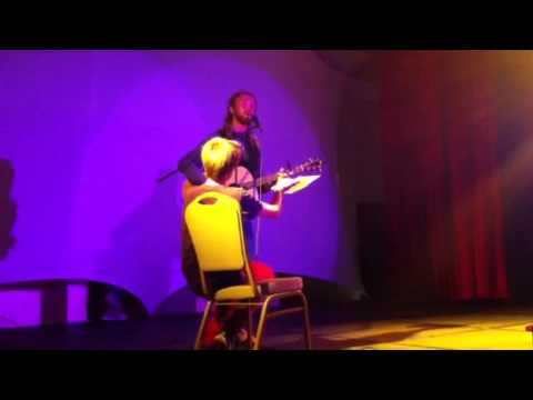 Jacob kemp playing I'm yours - YouTube