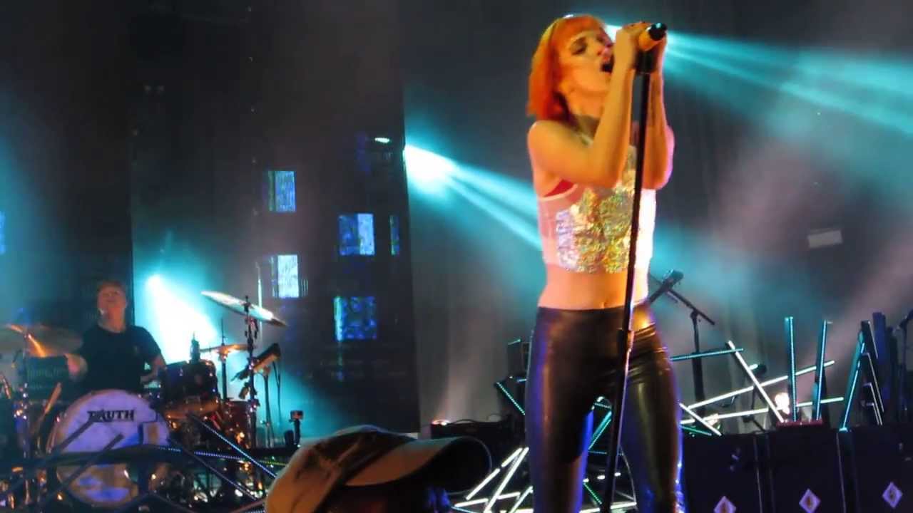 Daydreaming Paramore