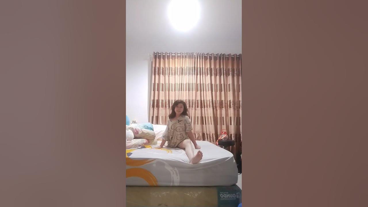 Flexibility Check 😘💛 - YouTube