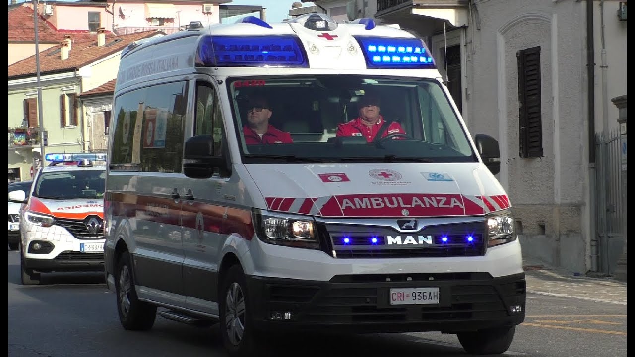 Ambulanza CRI Senigallia e Automedica AST in Emergenza / Italian ...