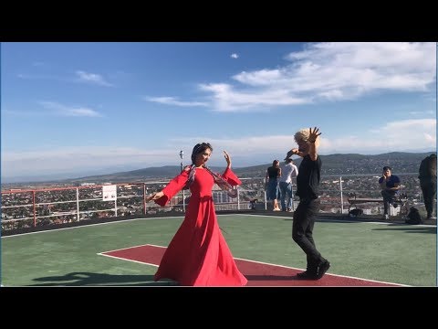 Самая Известная Чеченская Лезгинка С Красавицей На Вершине Города 2018 ALISHKA AZARINA ELVIN (Чечня)