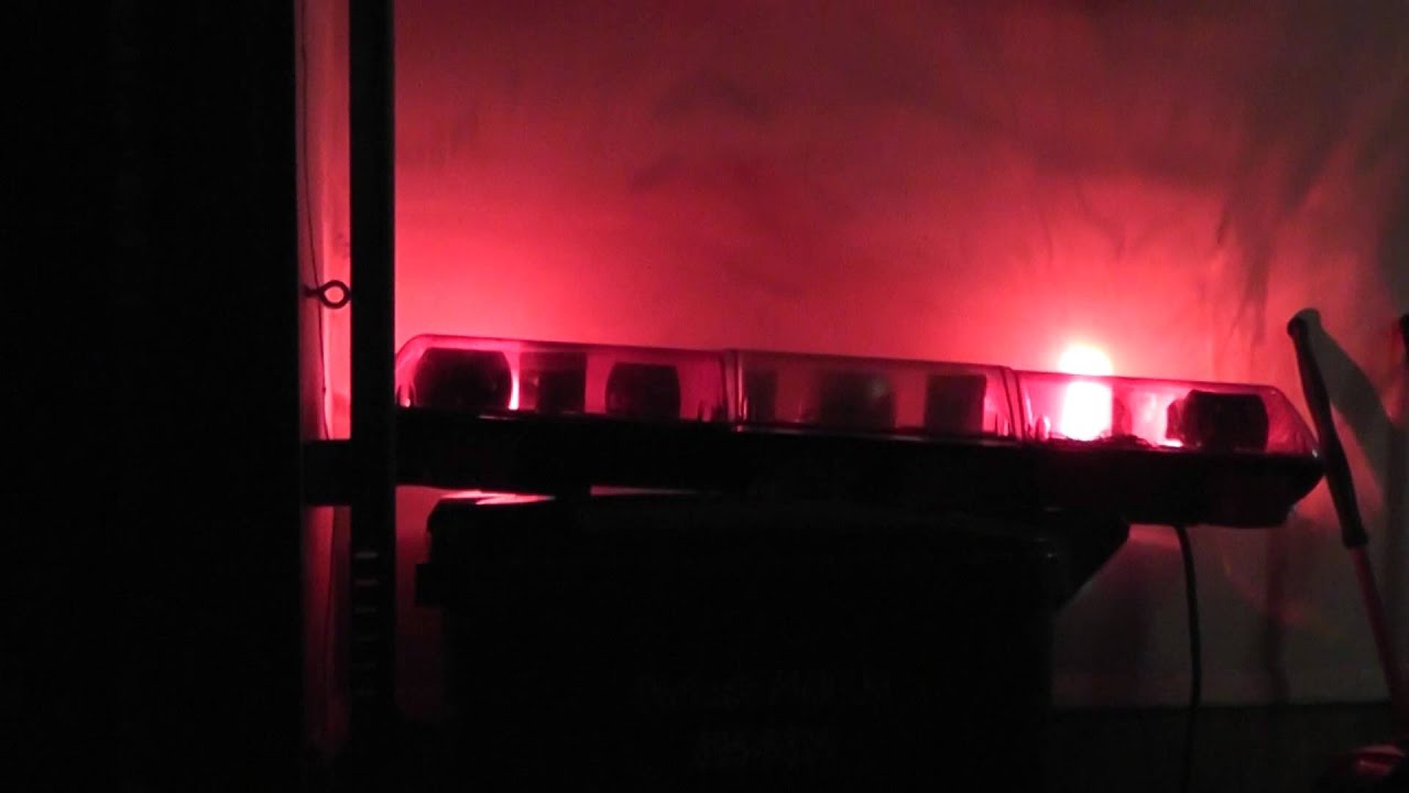 federal signal streethawk - YouTube