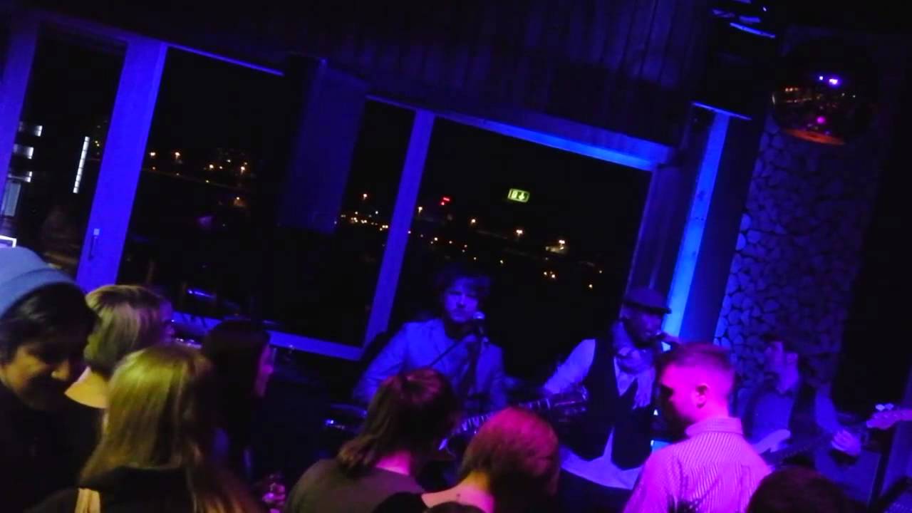 The TUXEDO CLUB BAND @ LiveKueche - YouTube