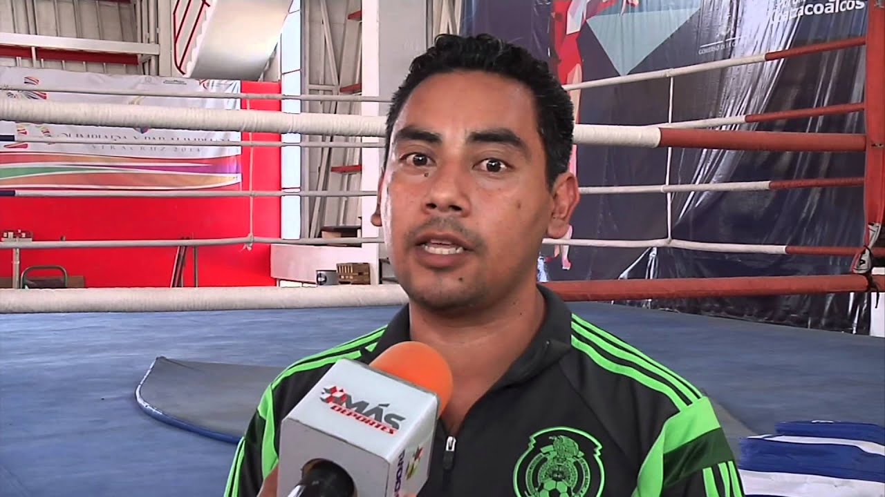 Capacitan y certifican a arbitros y jueces de boxeo - YouTube