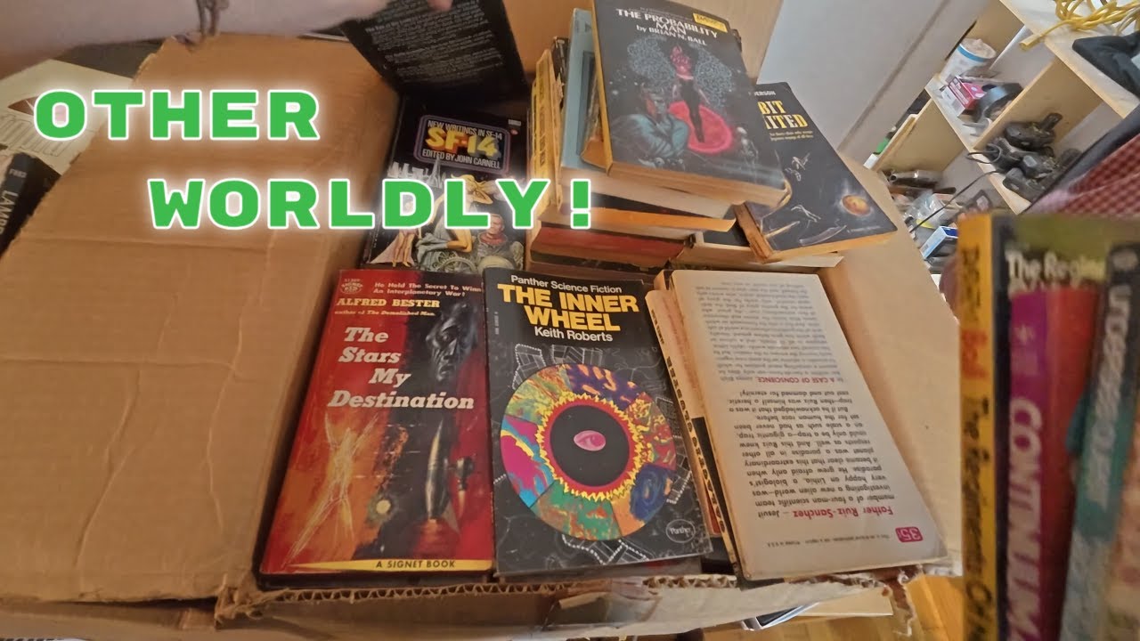 Unbelievable Vintage Sci-fi Book Collection Like You've Never Seen ...