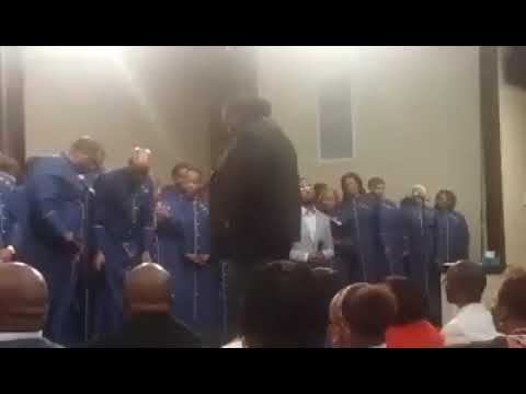 Houston Mass Choir singing "All Things" by Corey Shipley & The Bishops ...