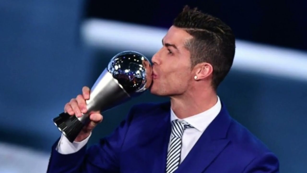 SPECTACULAR! CR7 BACK AT MAN UNITED! MAN UNITED NEWS TODAY - YouTube