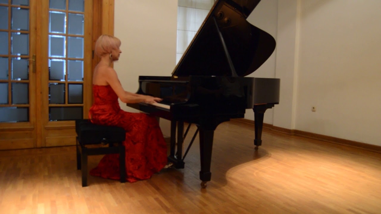 Ksenia Dyachenko - A. Casella Toccata per pianoforte op.6 - YouTube