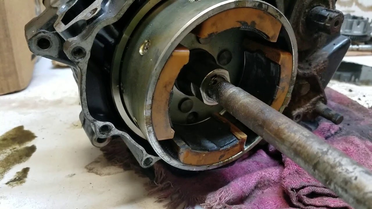 1985 Yamaha BW200 Project: Engine 6 - Magneto Removal - YouTube