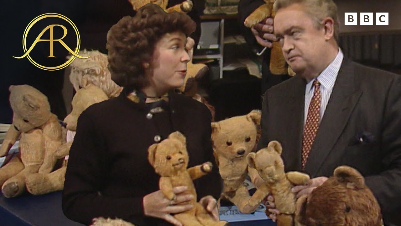 How Much Is This Collection Of Teddy Bears Worth? | Antiques Roadshow ...