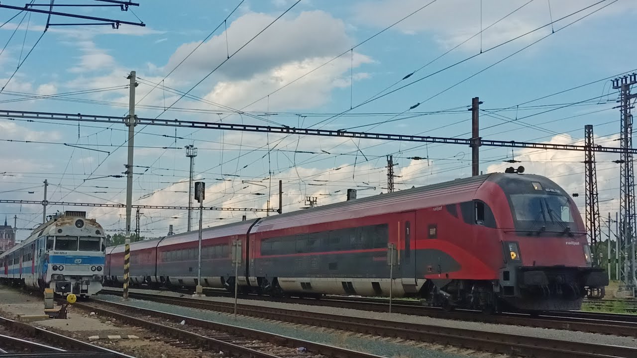 Vlaky Brno Hl.n. (Břeclavské zhlaví) 4.6.2022 - YouTube