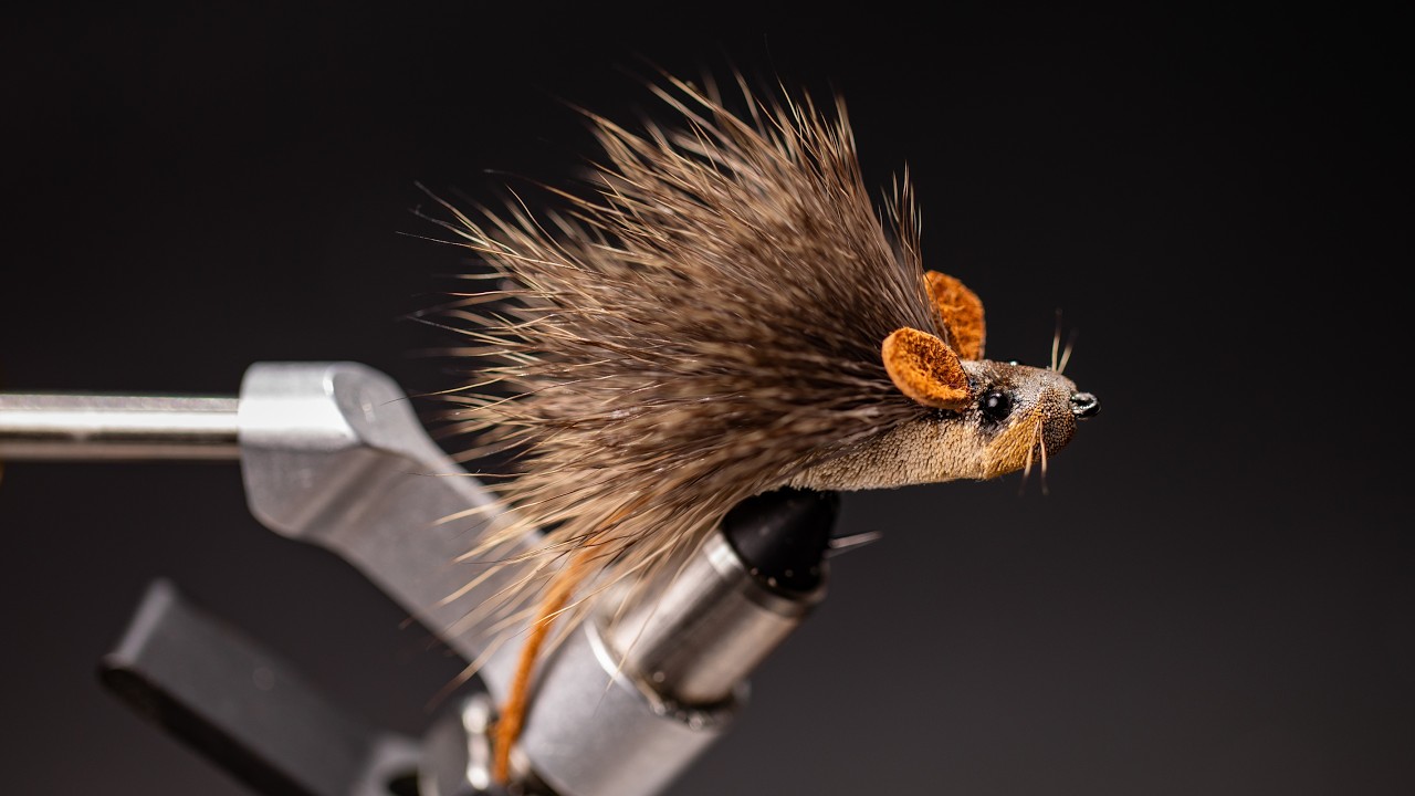 Deer Hair Mouse: Fly Tying ASMR - YouTube