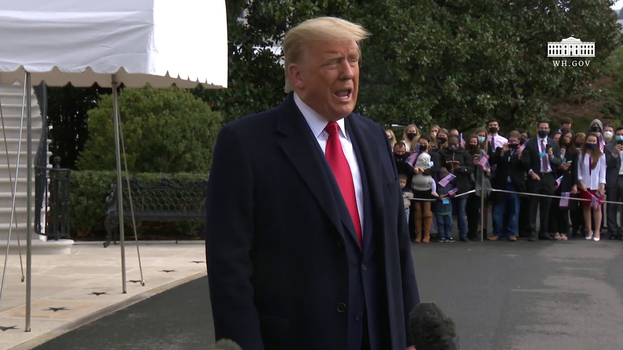 Press Gaggle: Donald Trump Speaks to the Press Before Marine One ...
