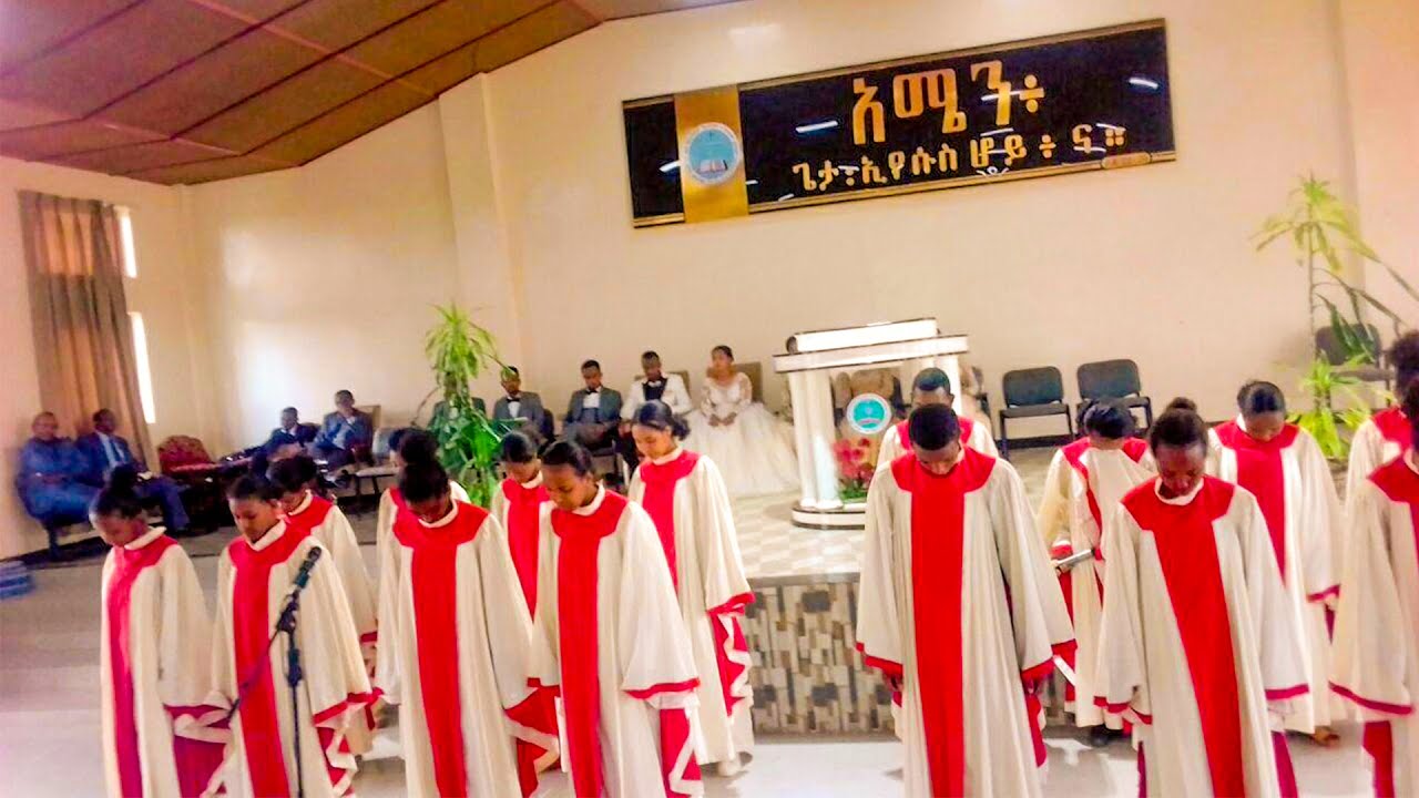 ቤቴን ሰራው አሳምሮት | Wedding | Aster Seifu & Leul Mokenen | Live Worship ...