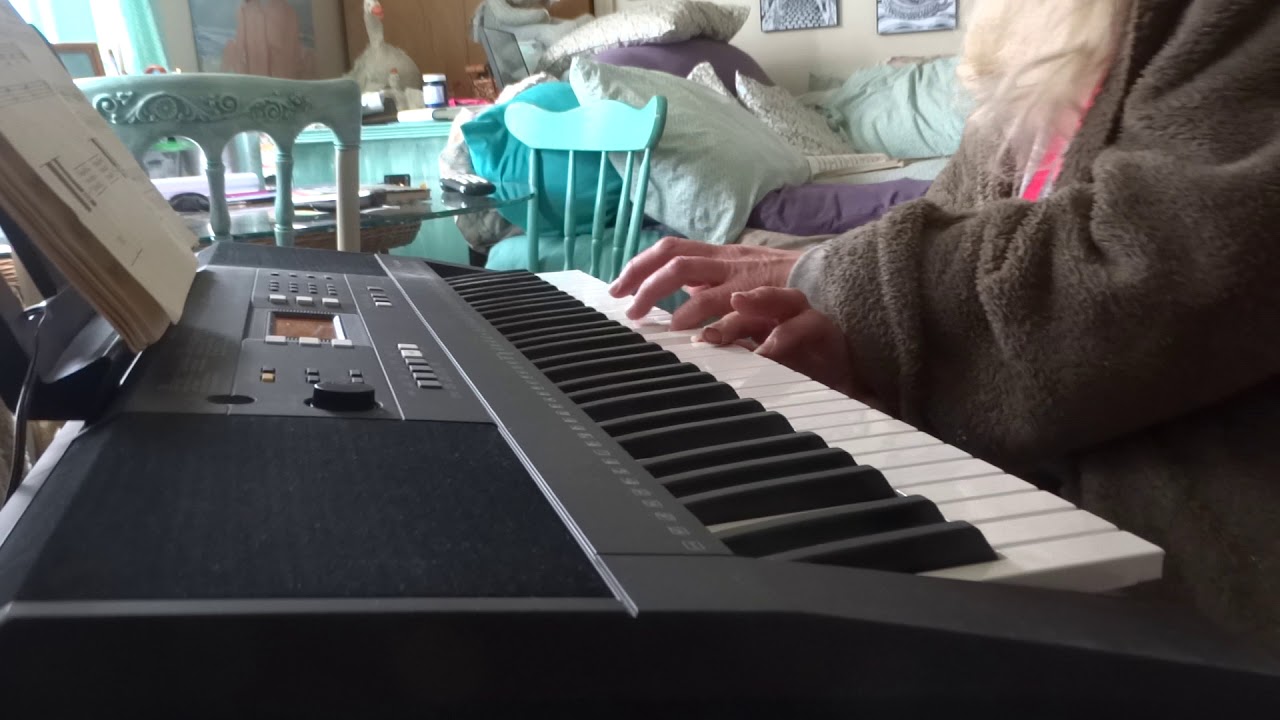 Piano lesson shifting chords - YouTube