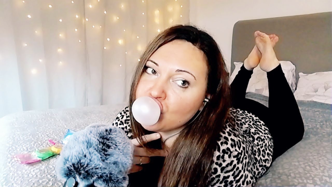 ASMR 🫧 Blowing Bubbles in Bed! - YouTube