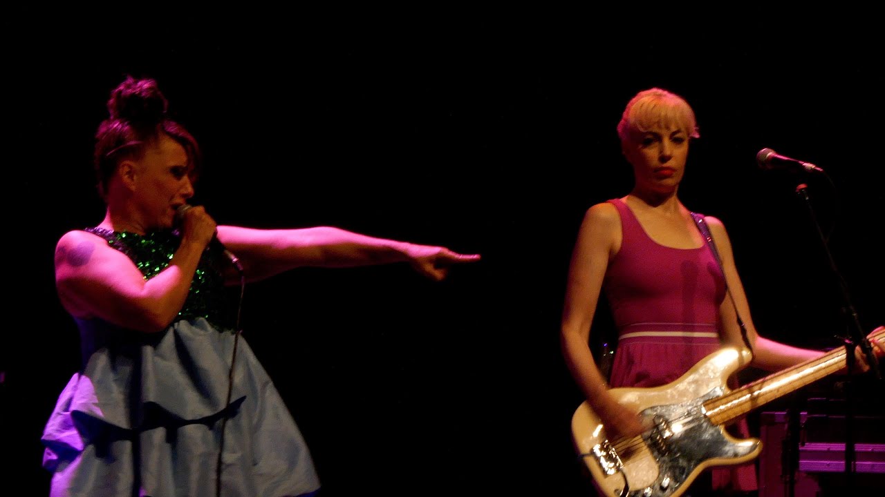 Bikini Kill Live The Warfield, San Francisco CA 2024-08-19 [Full Show] - YouTube