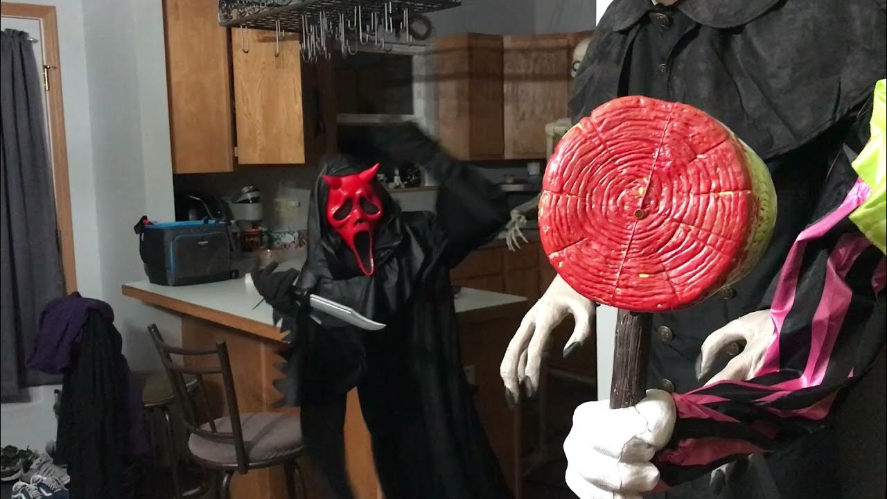 Spirit Halloween 2021 - Ghostface - YouTube