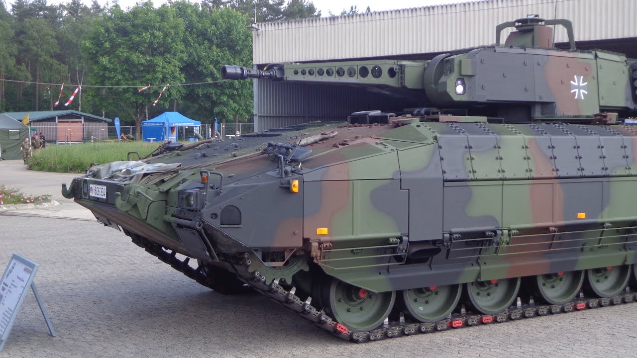 SPz Puma Vorstellung in Munster 2016 - YouTube