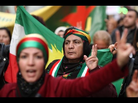 Mulheres curdas em guerra contra o Estado Islâmico (ISIS) Documentário de RT