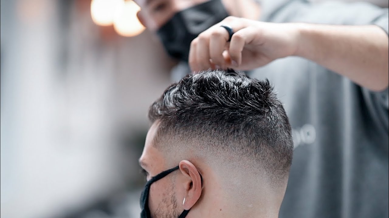 SKIN FADE TUTORIAL - BARBER TUTORIAL - YouTube