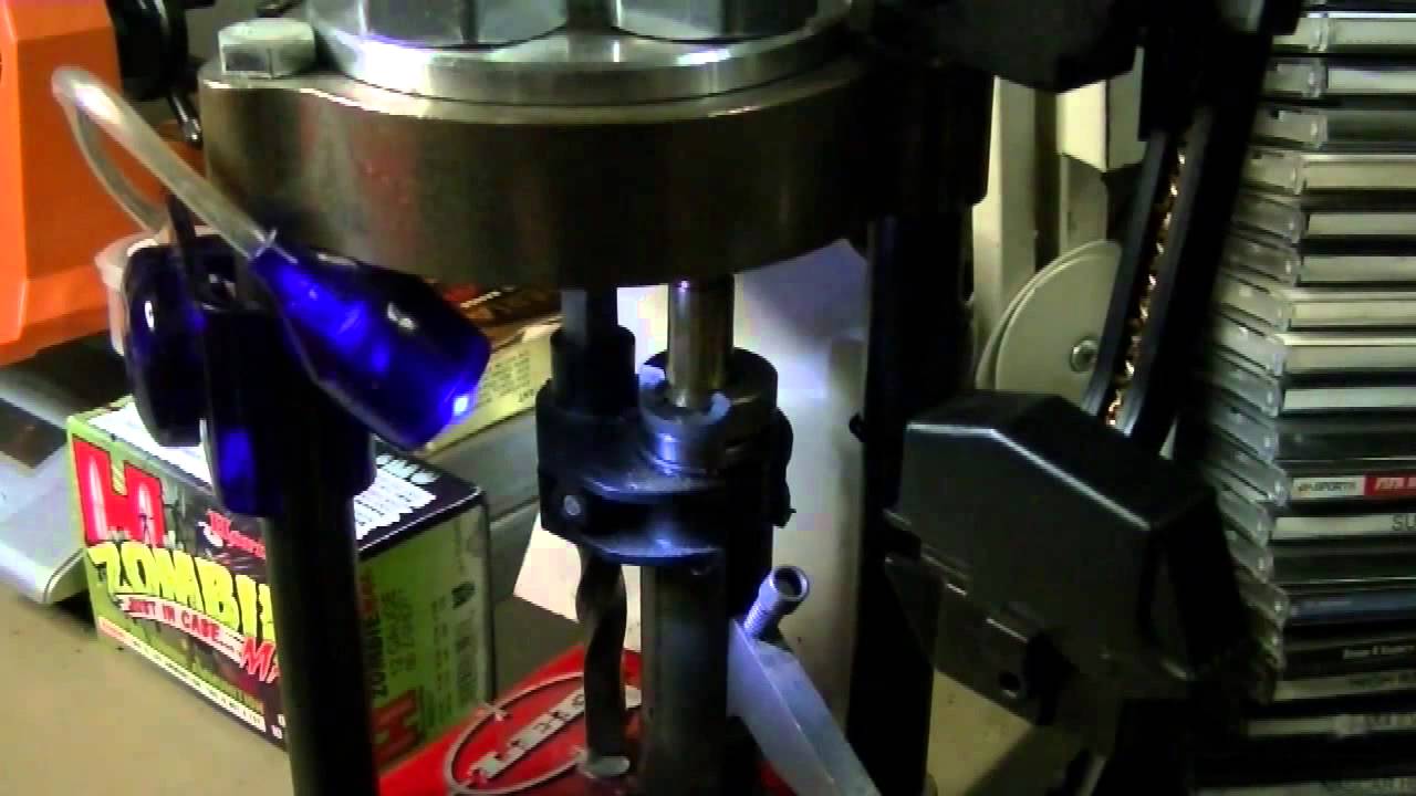 Reloading 9mm Lee Turret 4 Hole Press - YouTube