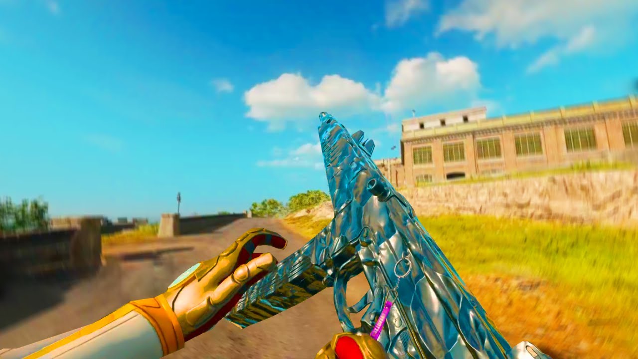 The LADRA is META in Warzone 👑🖤 - YouTube