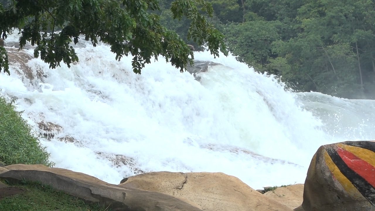 THE BREATHTAKING BUSOWOKO FALLS IN JINJA- UGANDA - YouTube