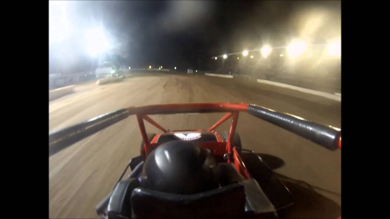 Andy Malpocker POWRI D2 Midget Jacksonville IL Heat Race 4-22-16 - YouTube