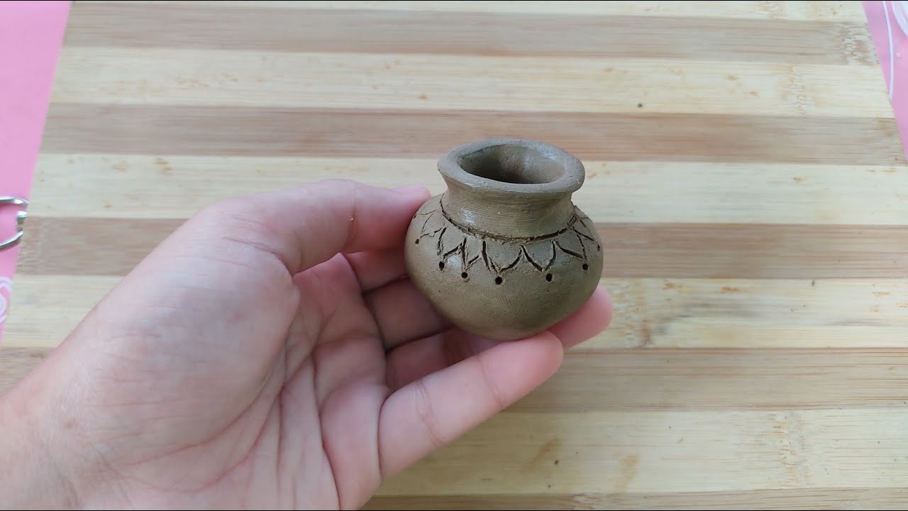 Makar Sankranti Special/How To Make Clay Matka At Home / Easy Way To ...