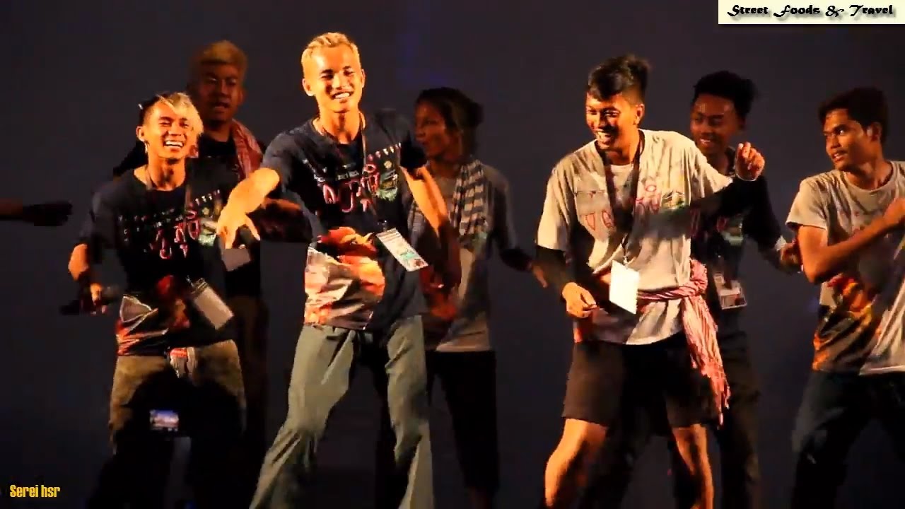 ឆឺតឆឺតបុណ្យភូមិ - បុណ្យភូមិវត្តទួលក្រសាំង - Bun Phum 2017 - YouTube