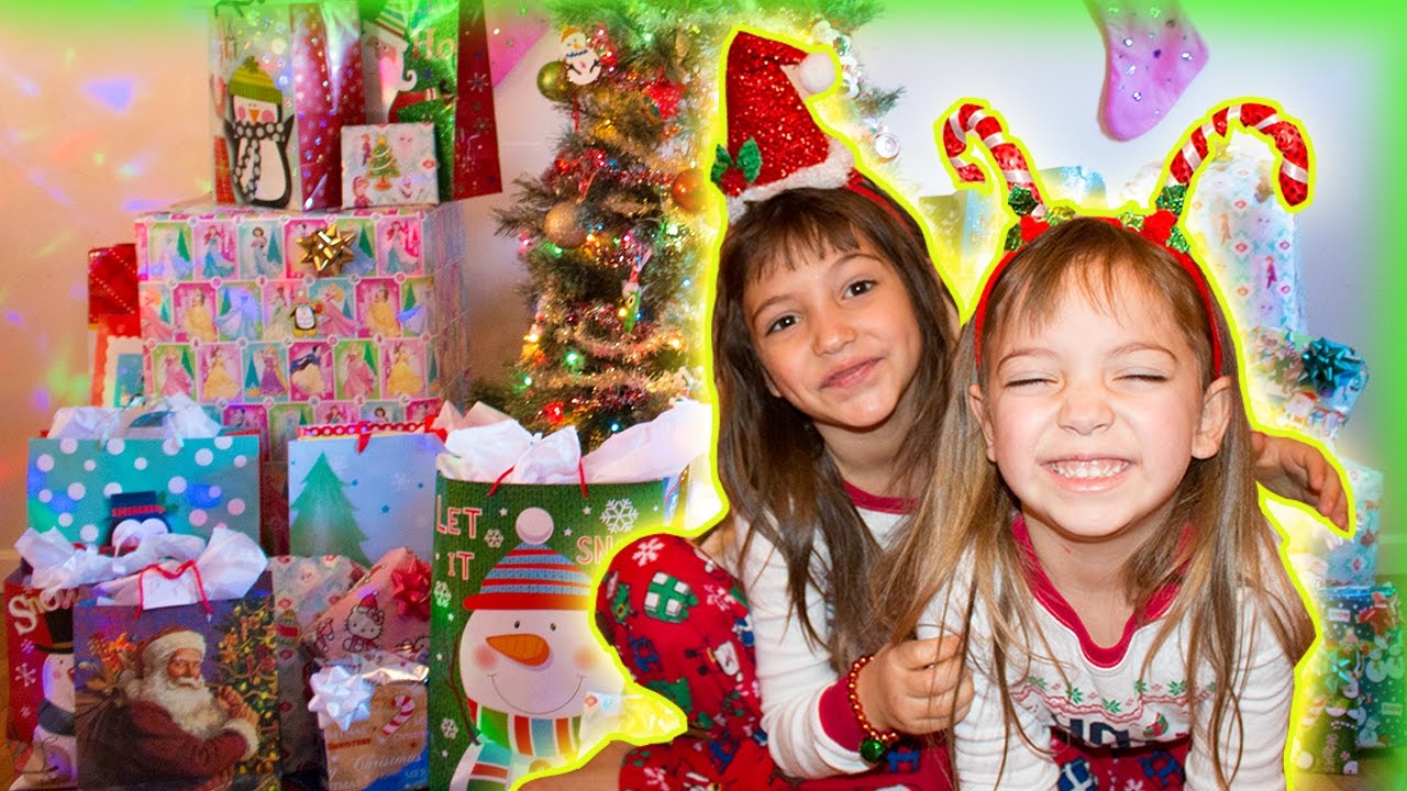 Christmas Morning 2016 Gifts Huge Toy Opening - YouTube