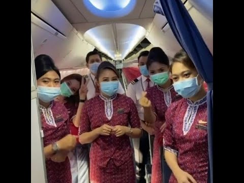 Kompilasi Tik Tok Captain Edward F.Limbong Bersama Pramugari || Part 02 ...