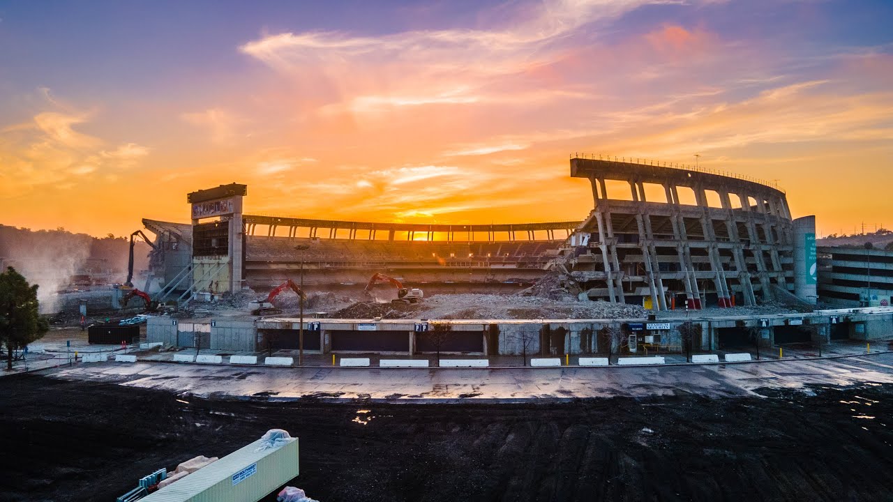 The Sun Sets on San Diego Stadium / Qualcomm Stadium / Jack Murphy ...