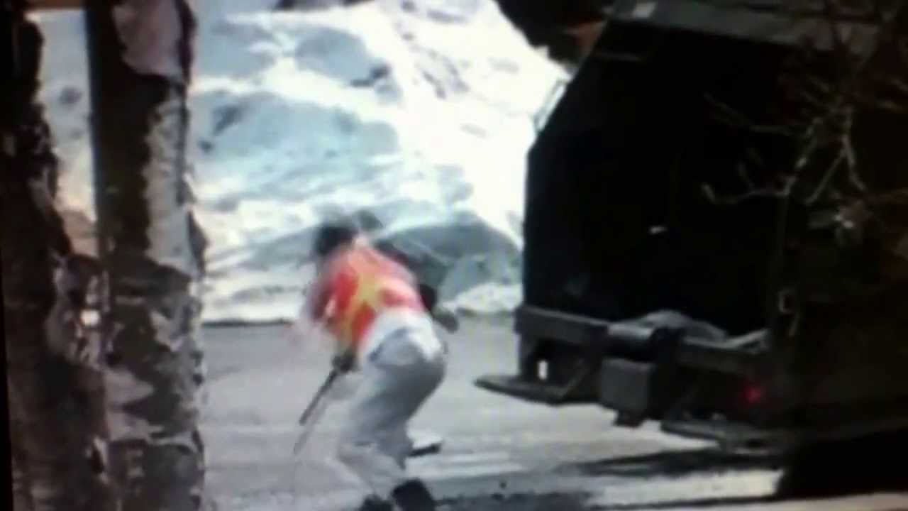 Angry trash man - YouTube